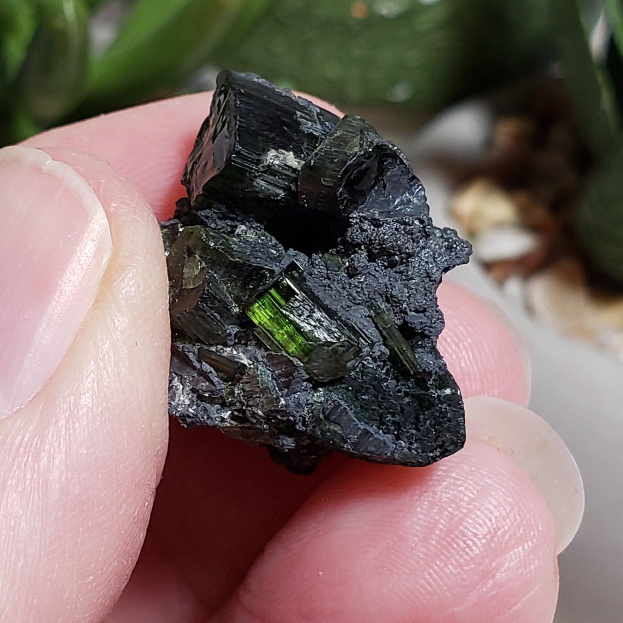 Exploring the Enigmatic Beauty of Tourmaline Gemstones | Canagem.com