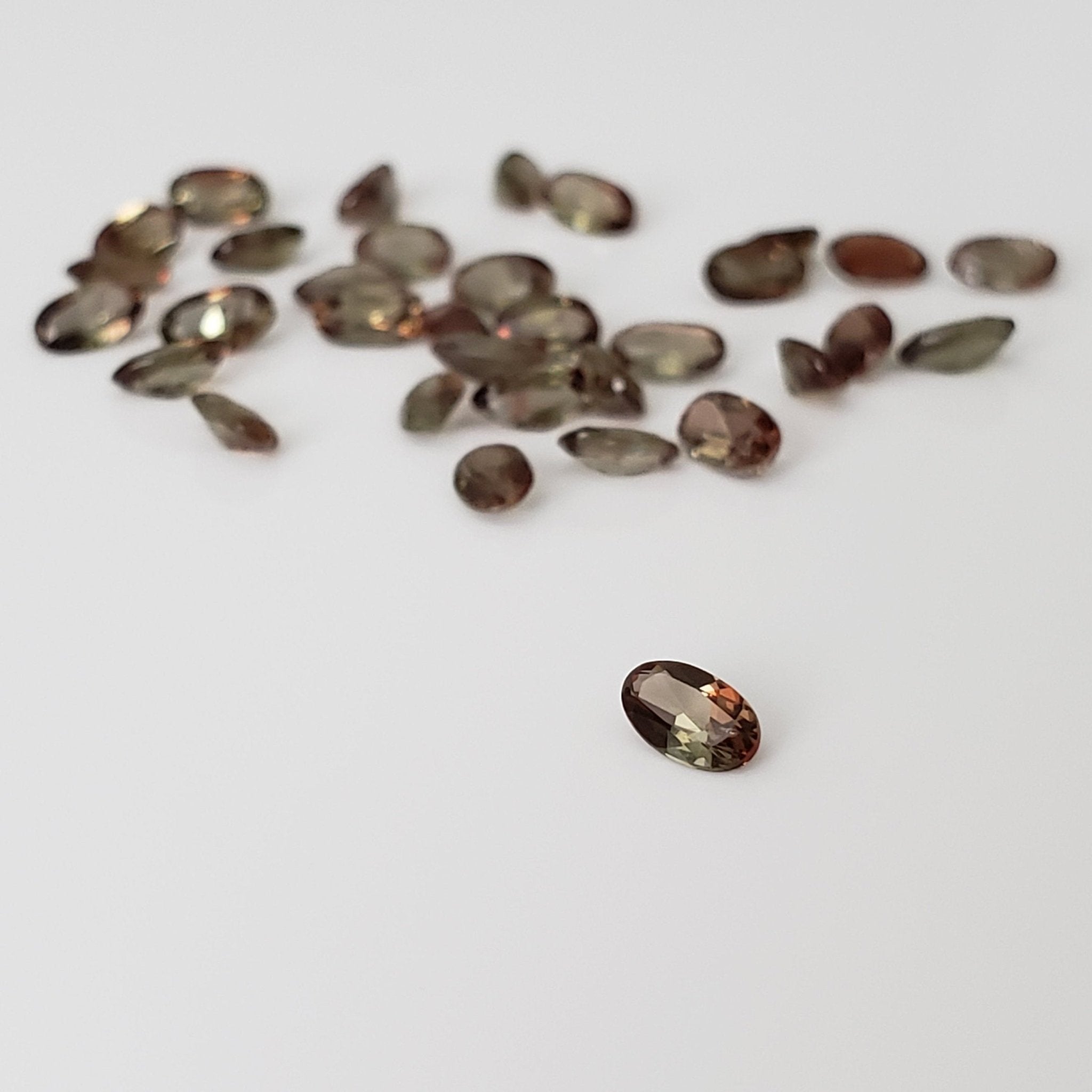 Andalusite | Oval Cut | Green Red | 5x3mm | Brasil