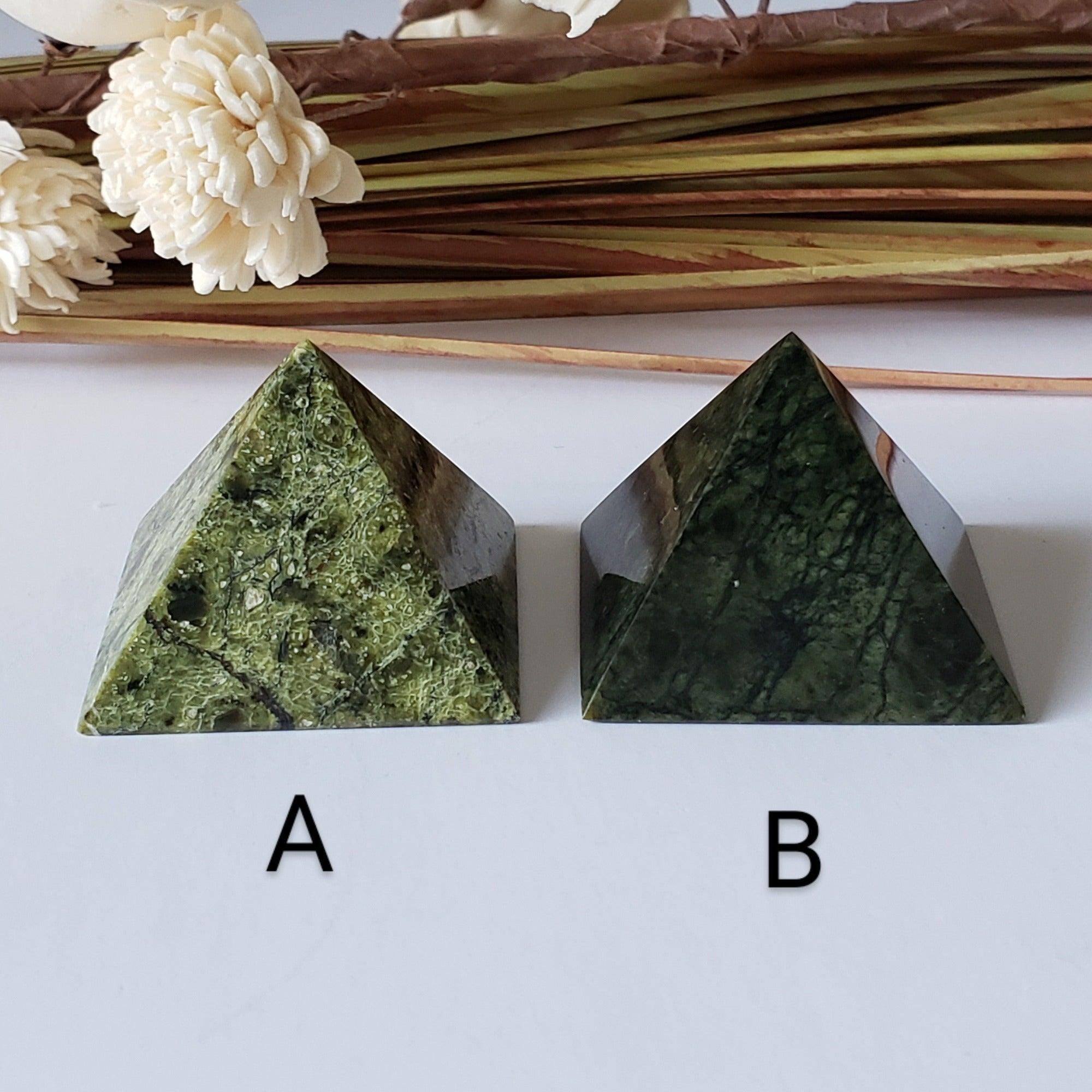 Serpentinite Five Point Pyramid Gem Stone Crystal – Canagem.com